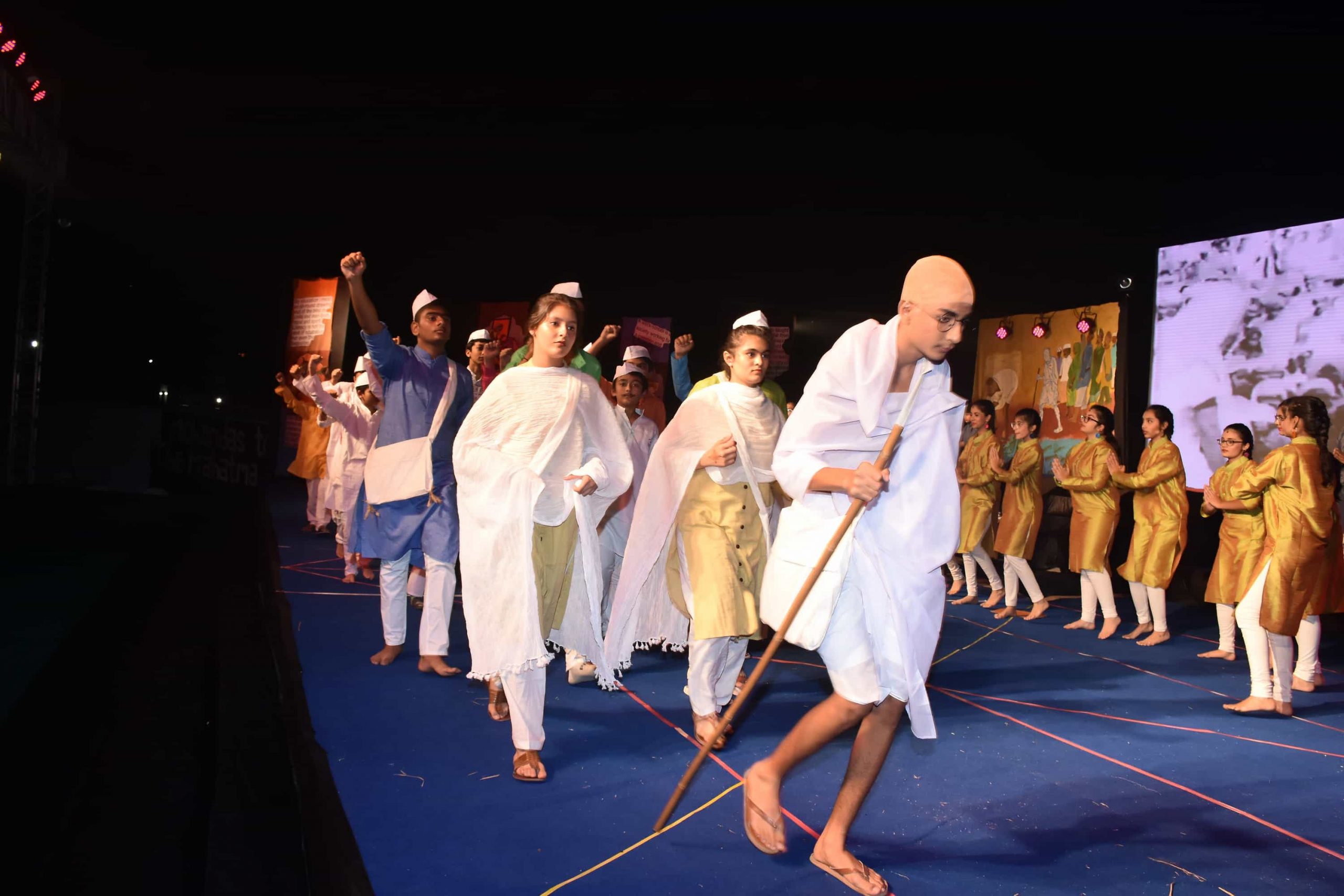 Know The Navrachana International School (IB)